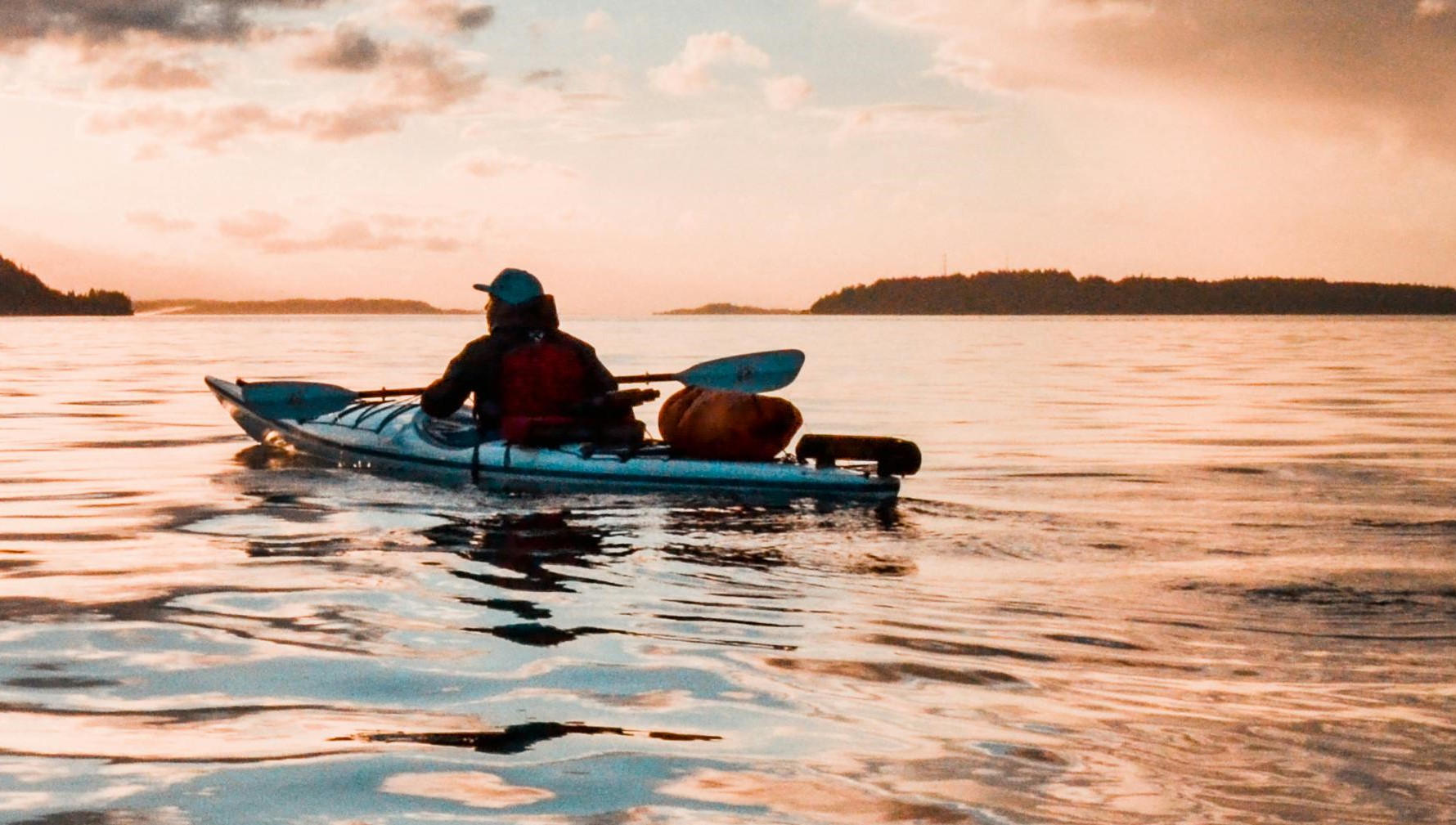 Essential Safety Tips for Kayaking in the Gower Peninsula - Coast Swansea